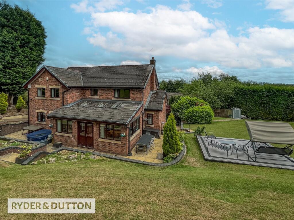 4 bedroom detached house for sale in Schoolside Lane, Rhodes, Middleton ...