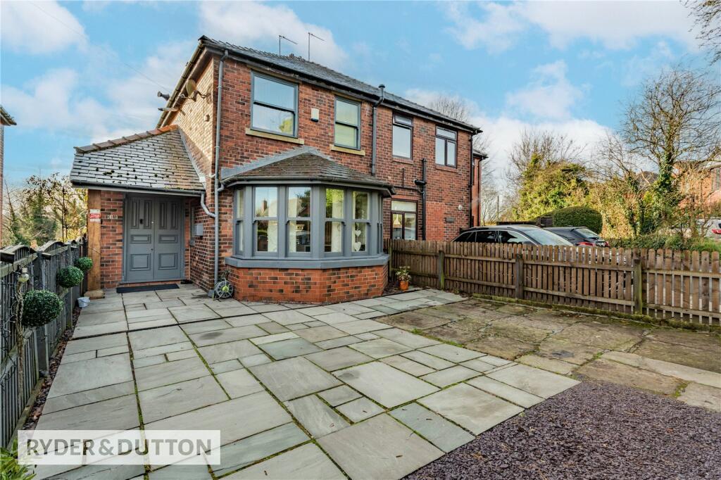 2 bedroom semi-detached house for sale in Cragg Road, Chadderton Fold ...