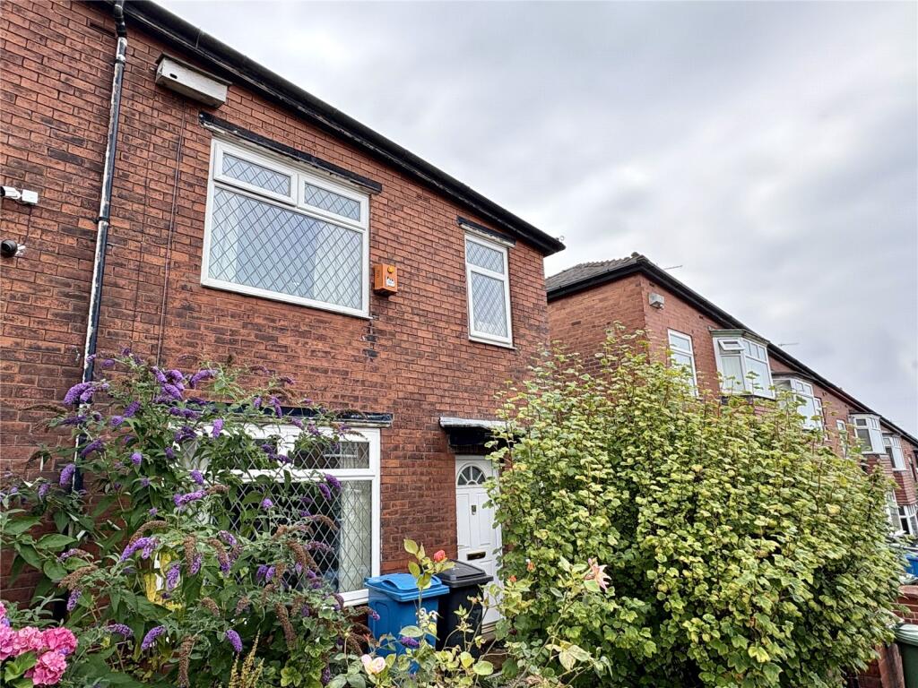 3 bedroom end of terrace house for sale in Wellington Road, Coppice ...