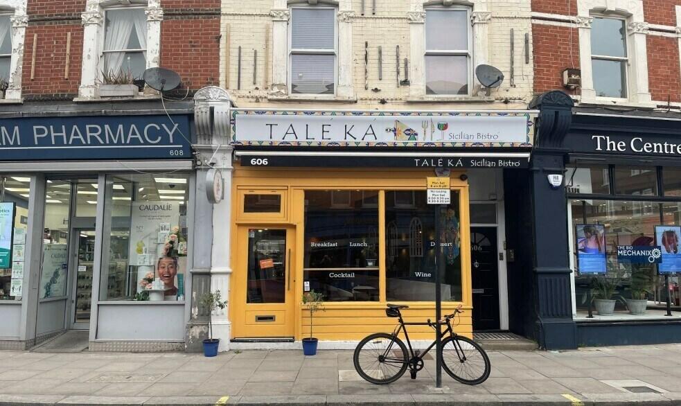 High street retail property for rent in Fulham Road, London, SW6