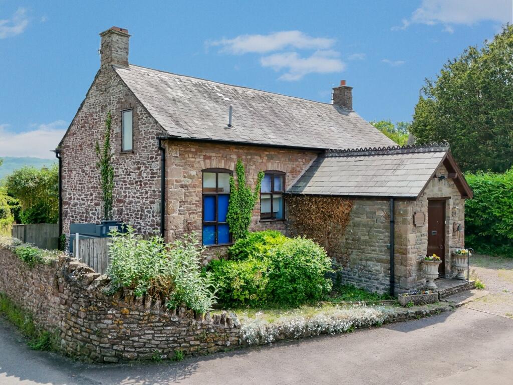 Free property report 2 Cross Tree Cottage, Walton Street, Walton-in ...