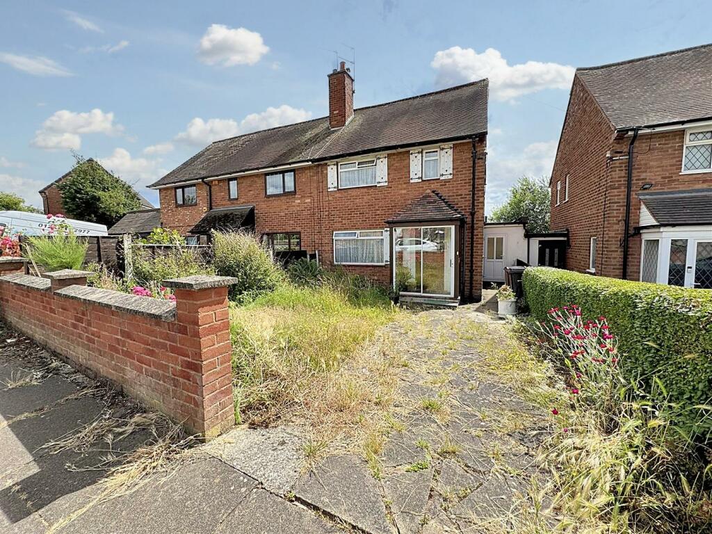 3 Bedroom Semi Detached House For Sale In Booths Lane Great Barr