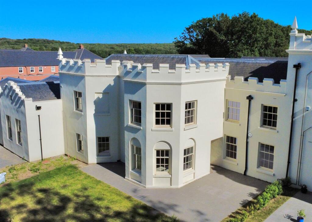 3 bedroom apartment for sale in Packington Hall/Mews, Packington ...