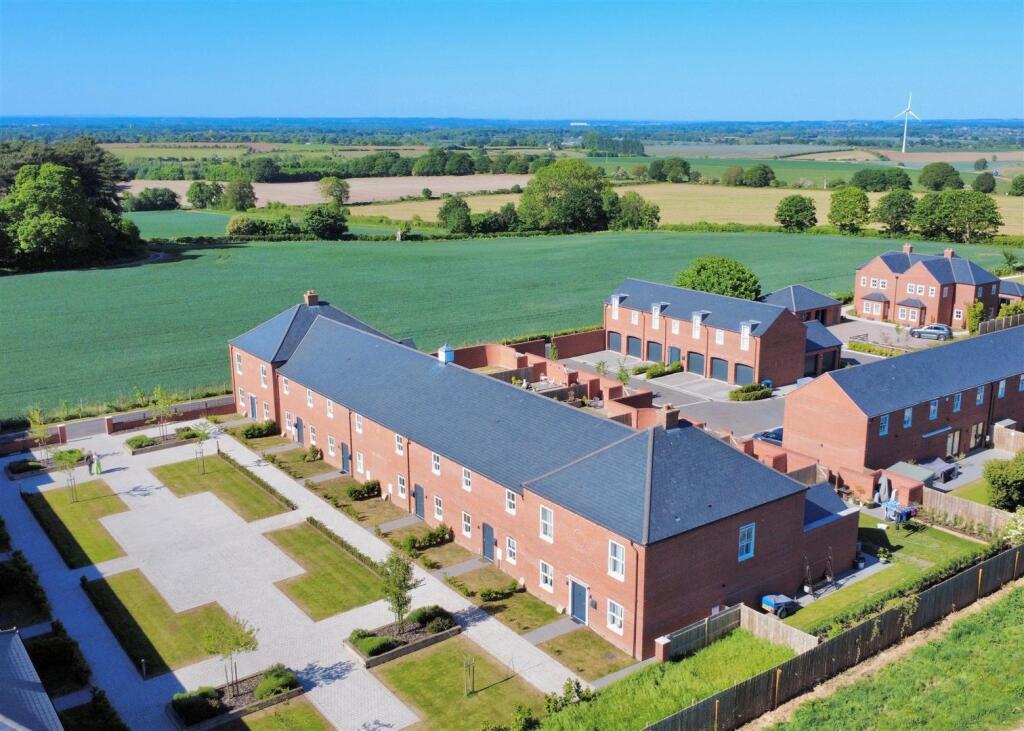 4 bedroom terraced house for sale in Packington Hall/Mews, Packington ...