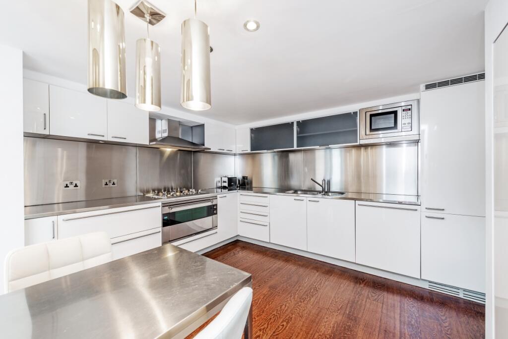 2 bedroom apartment for rent in Hall Road London NW8