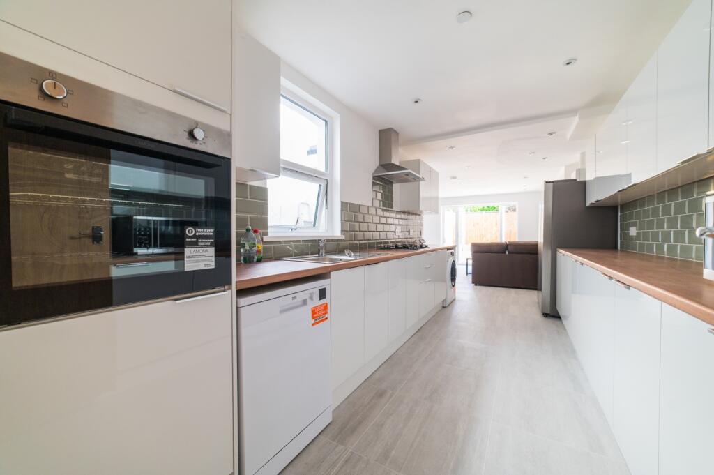 7 bedroom terraced house for sale in Bedford Street, Roath, CF24