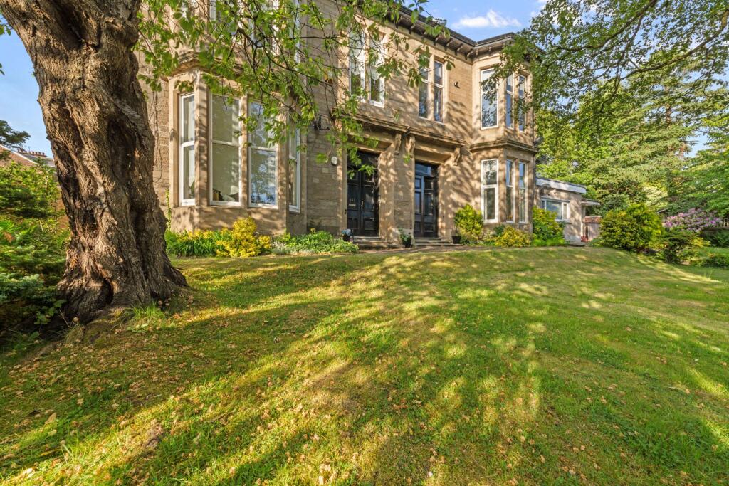 2 bedroom flat for sale in Tollcross Road, Tollcross, Glasgow, G31 4XY, G31