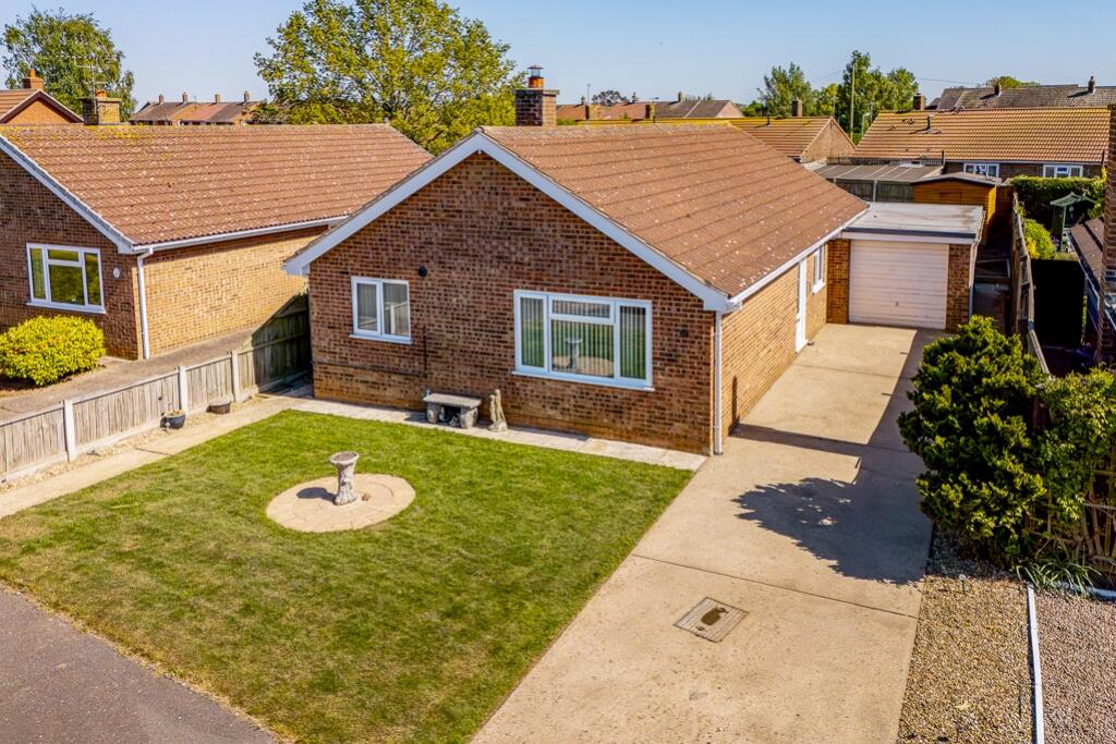 3 bedroom detached bungalow for sale in Prince William Drive ...