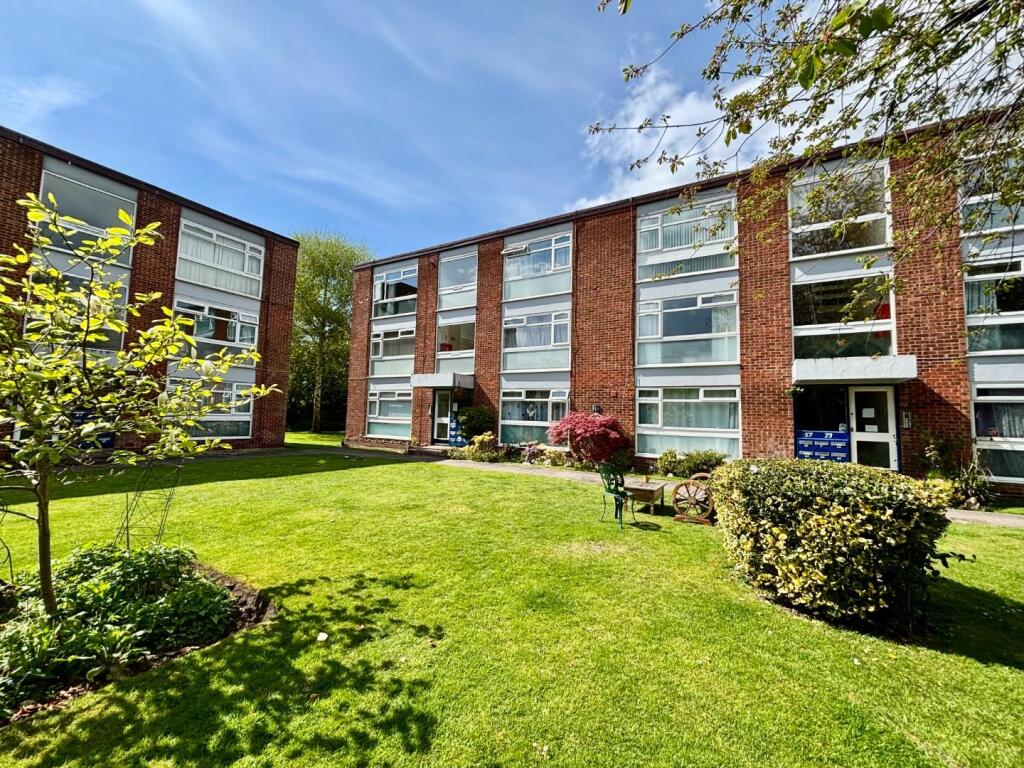 1 bedroom flat for sale in Tintern Avenue, West Didsbury, M20