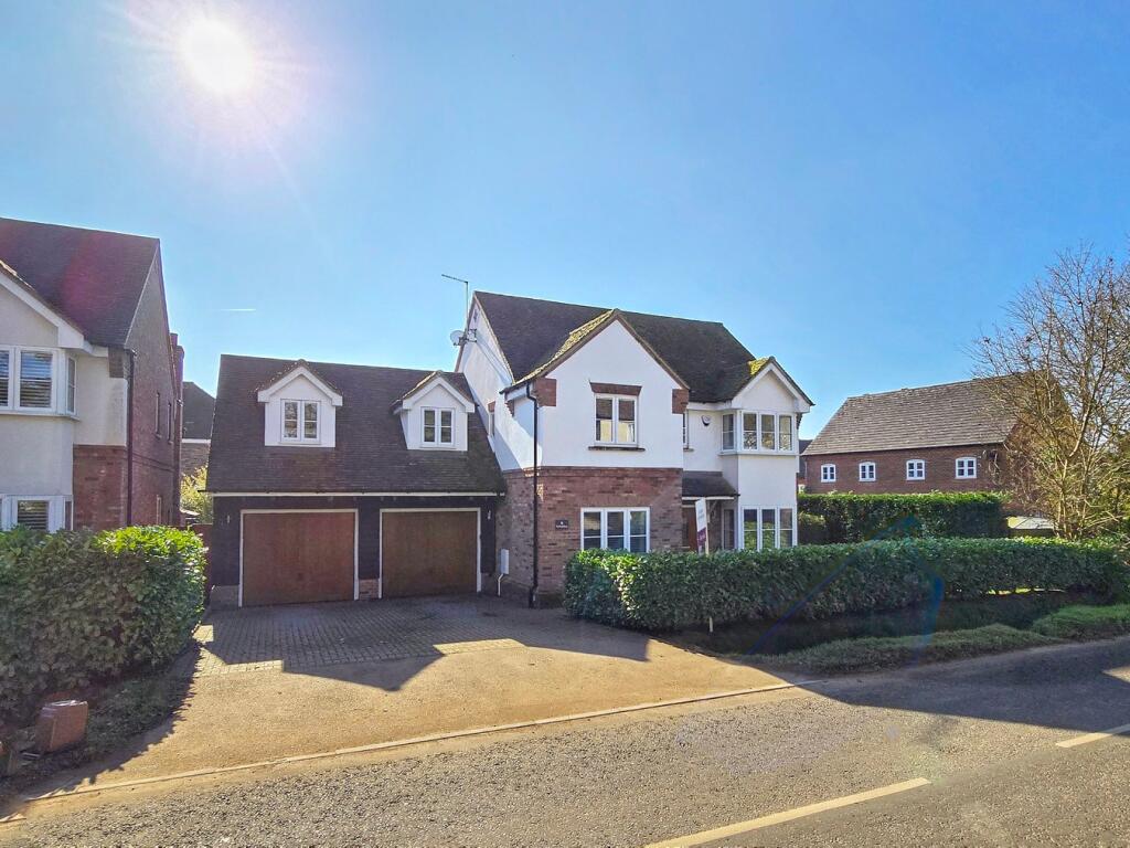5 bedroom detached house for sale in Shefford Road, Clophill ...