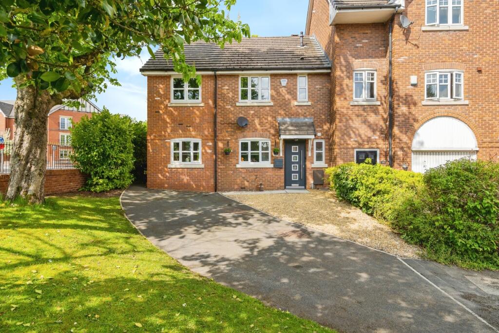 4 bedroom semi-detached house for sale in Harbury Close, Bolton ...