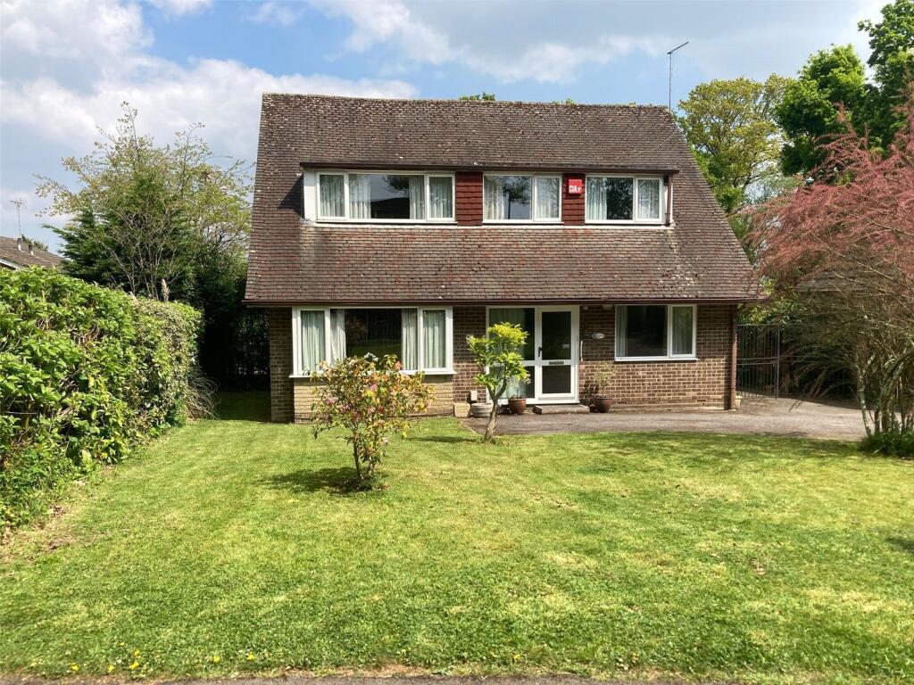 4 bedroom detached house for sale in Bulls Copse Lane, Catherington ...