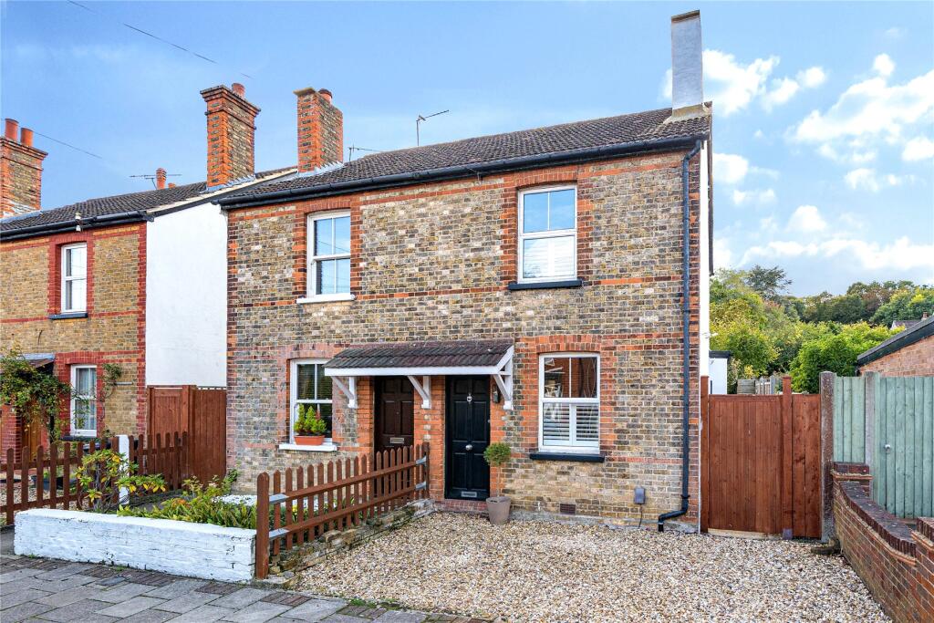 3 bedroom semi-detached house for sale in Winton Road, Orpington, BR6