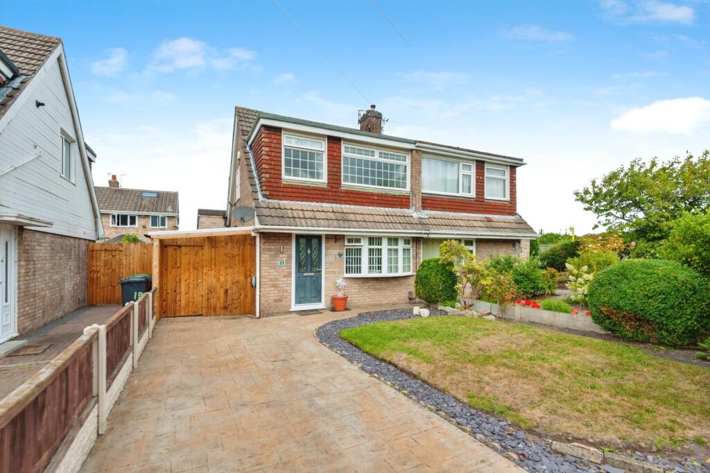 3 bedroom semi-detached house for sale in Kelk Beck Close, Maghull ...