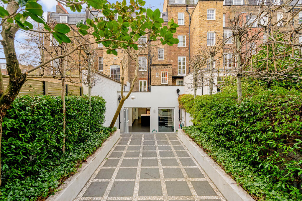 4 bedroom terraced house for sale in Eaton Terrace, LONDON, SW1W