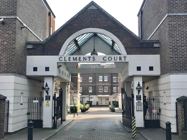 Office to lease in Clements Lane, Ilford, London, IG1