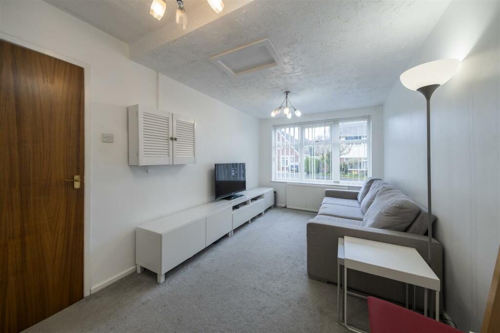 4 bedroom detached house for sale in Abbots Way, Hartford, Northwich, CW8