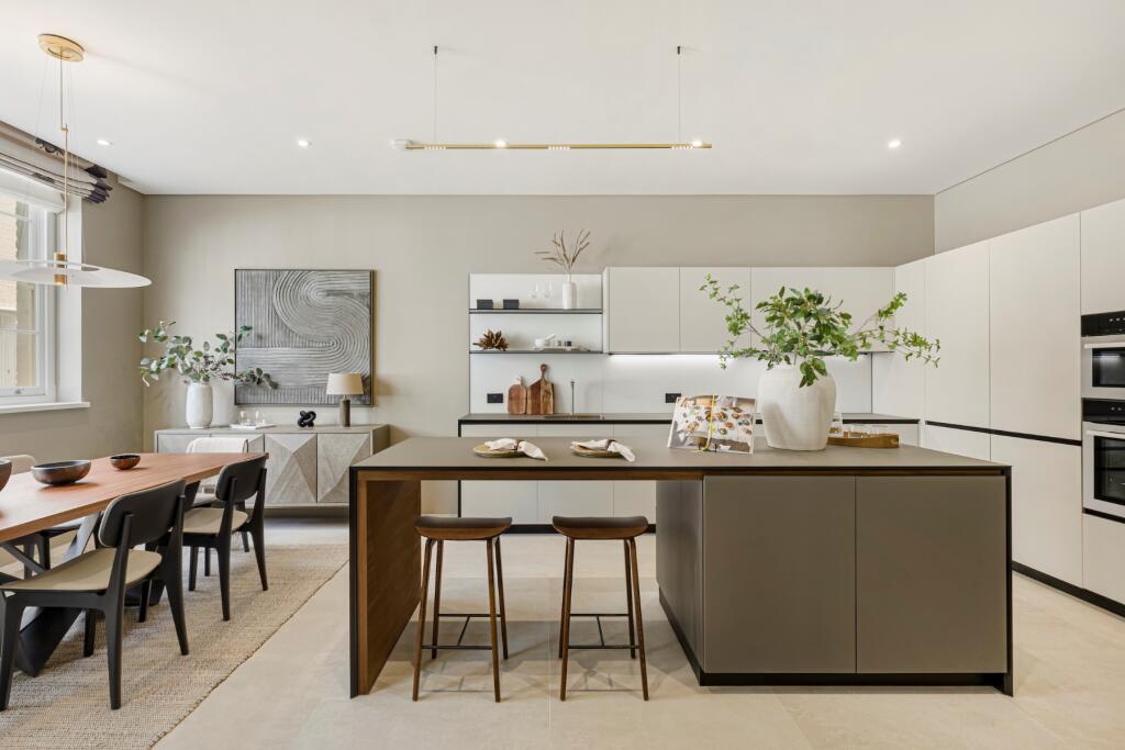4 bedroom house for sale in Princes Gate Mews, Knightsbridge, London ...