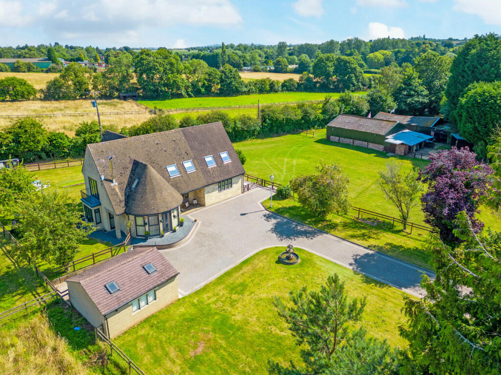 4 bedroom country house for sale in Charlton Lane Torton Kidderminster ...