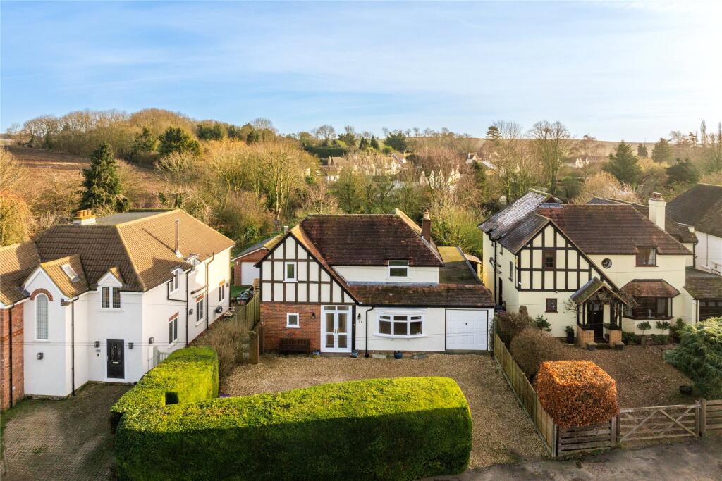 4 bedroom detached house for sale in Ashwell Road, Bygrave, Baldock ...