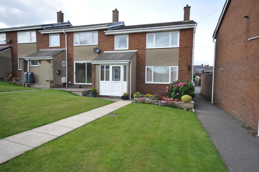 3 Bedroom End Of Terrace House For Sale In Chapel Field Lane Penistone