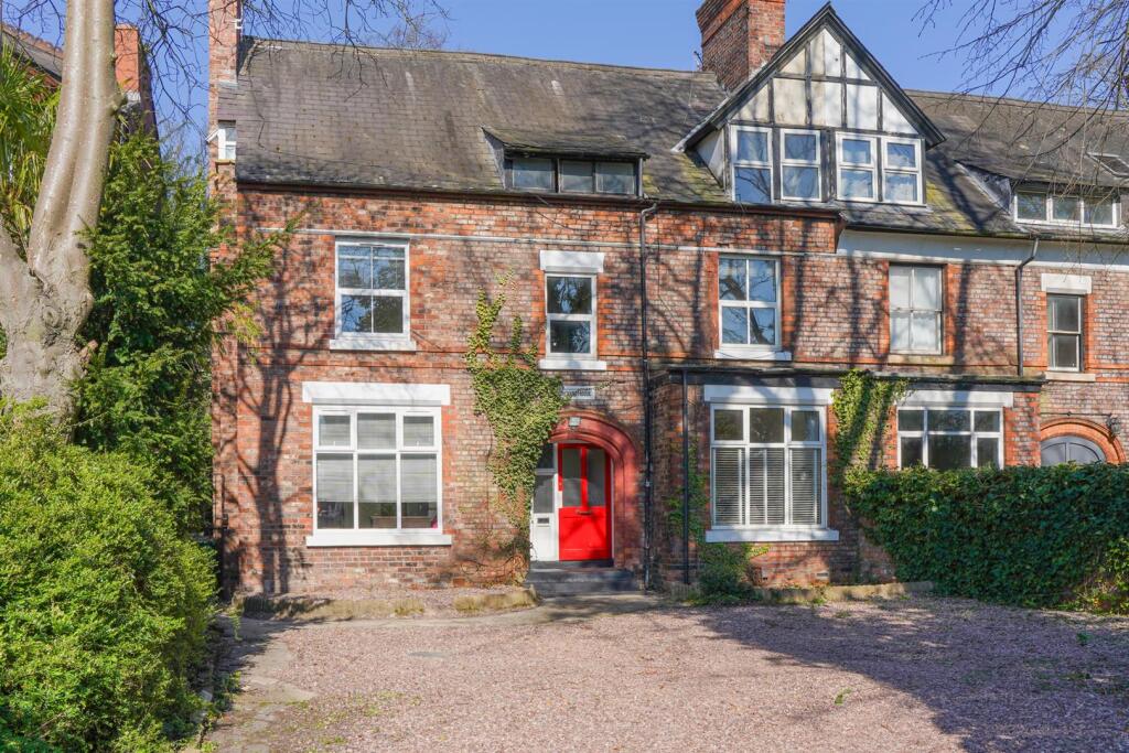 7 bedroom semi-detached house for sale in Manchester Road, Chorlton, M21