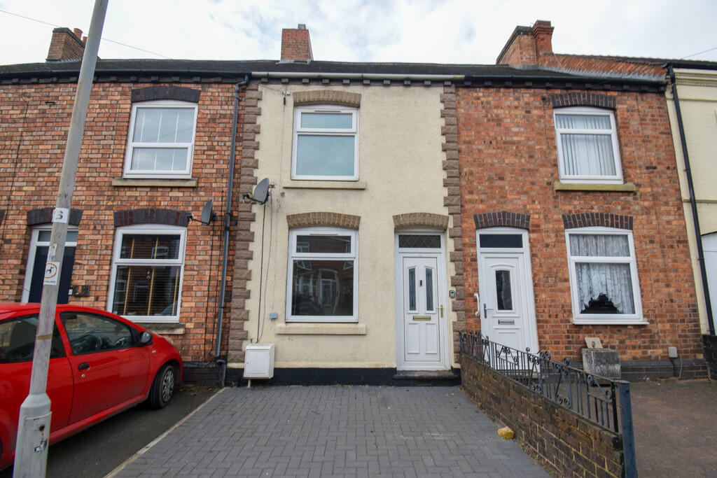 3 bedroom terraced house for rent in New Street, Dordon, Tamworth, B78