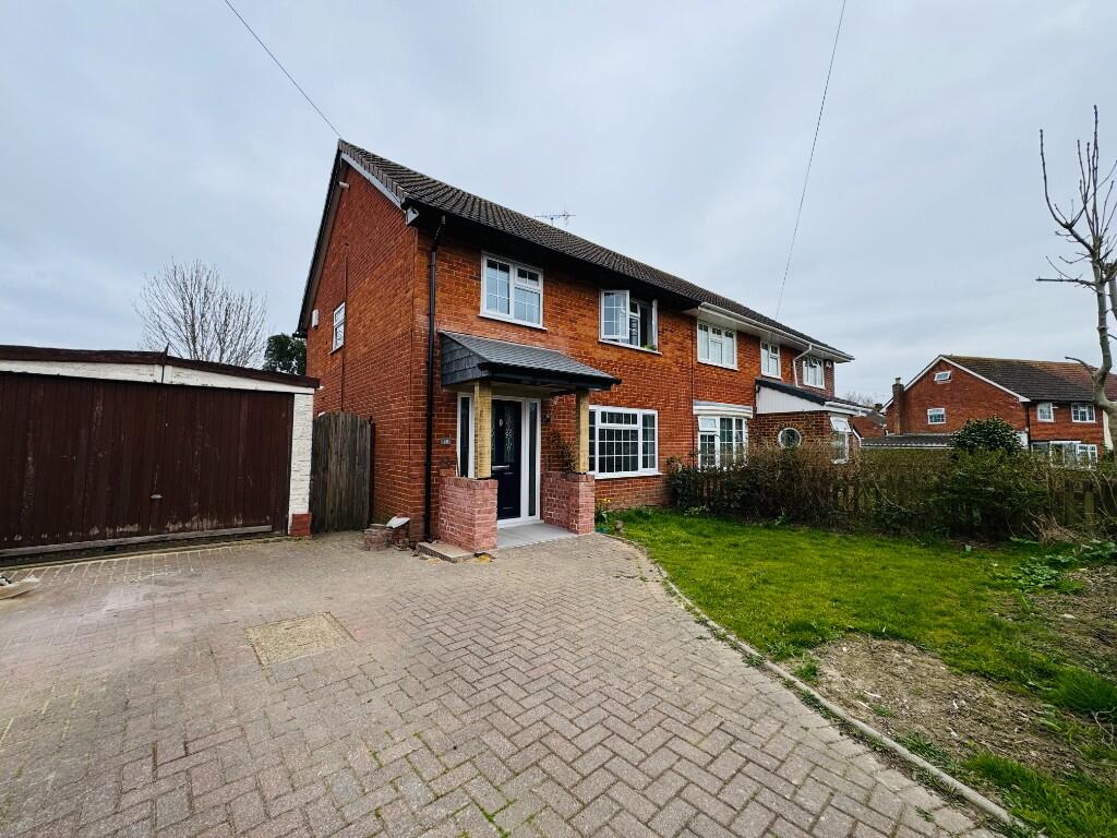 3 bedroom semi-detached house for rent in Denchers Plat, Crawley, West ...