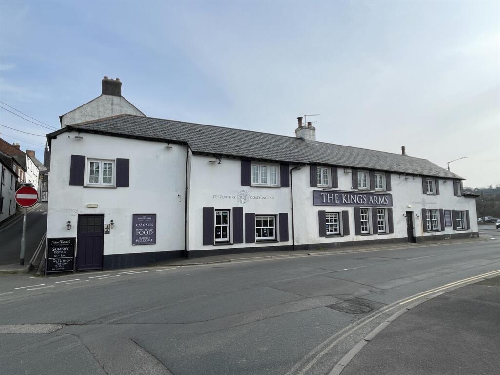 Pub for sale in Traditional Cornish Village Inn, Stratton, Cornwall, EX23