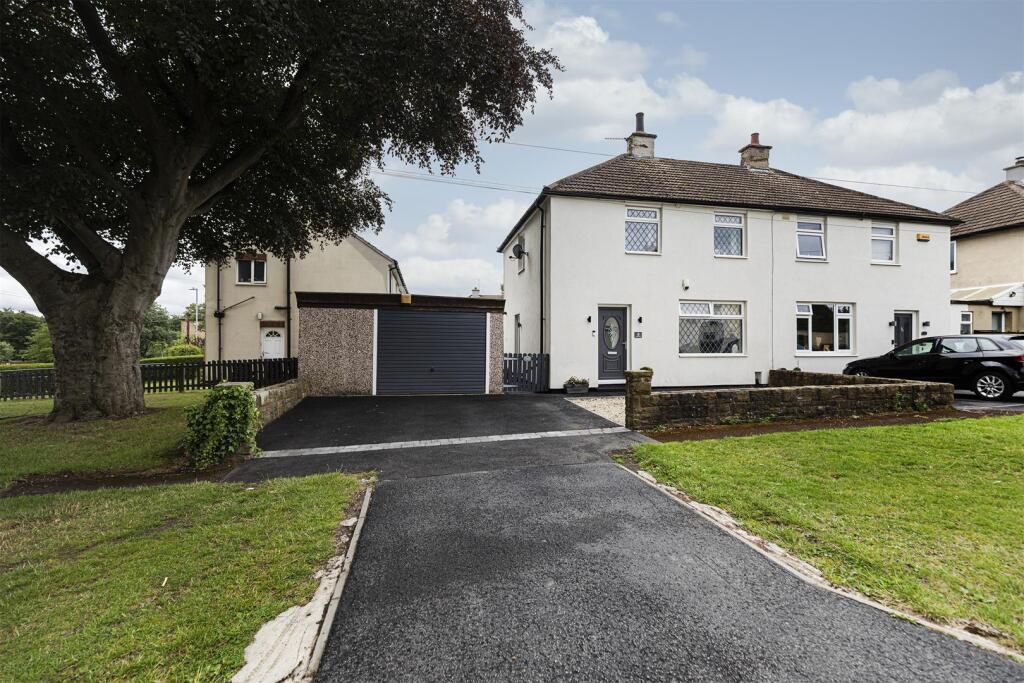 2 bedroom semi-detached house for sale in Sharp Royd, Almondbury ...