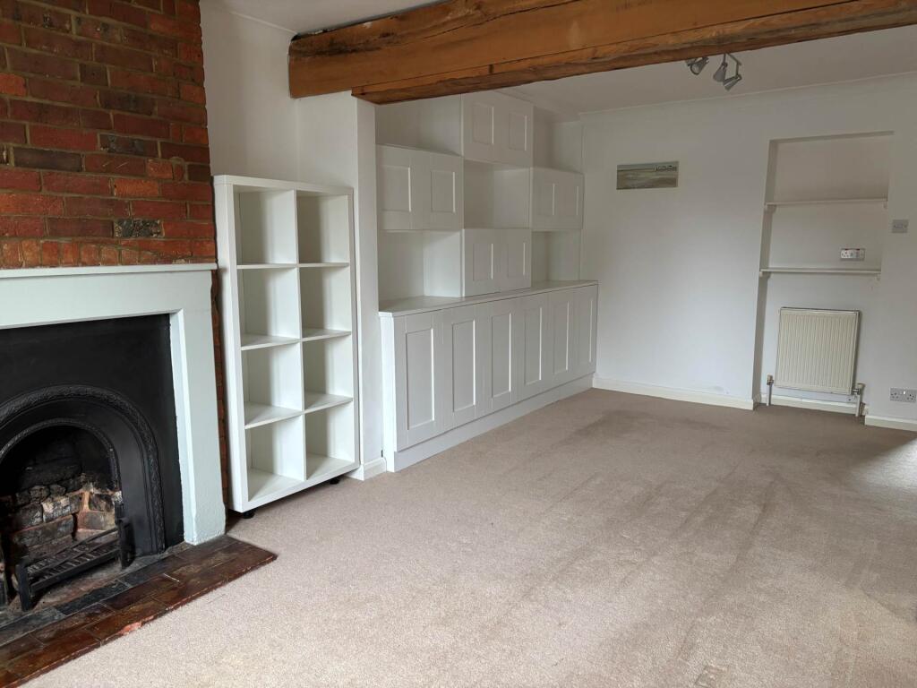 2 bedroom terraced house for rent in Salisbury Road, Marlborough, SN8 4AB, SN8