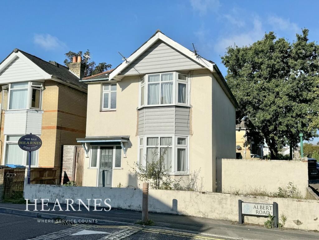3 bedroom detached house for sale in Albert Road, Parkstone, Poole, BH12