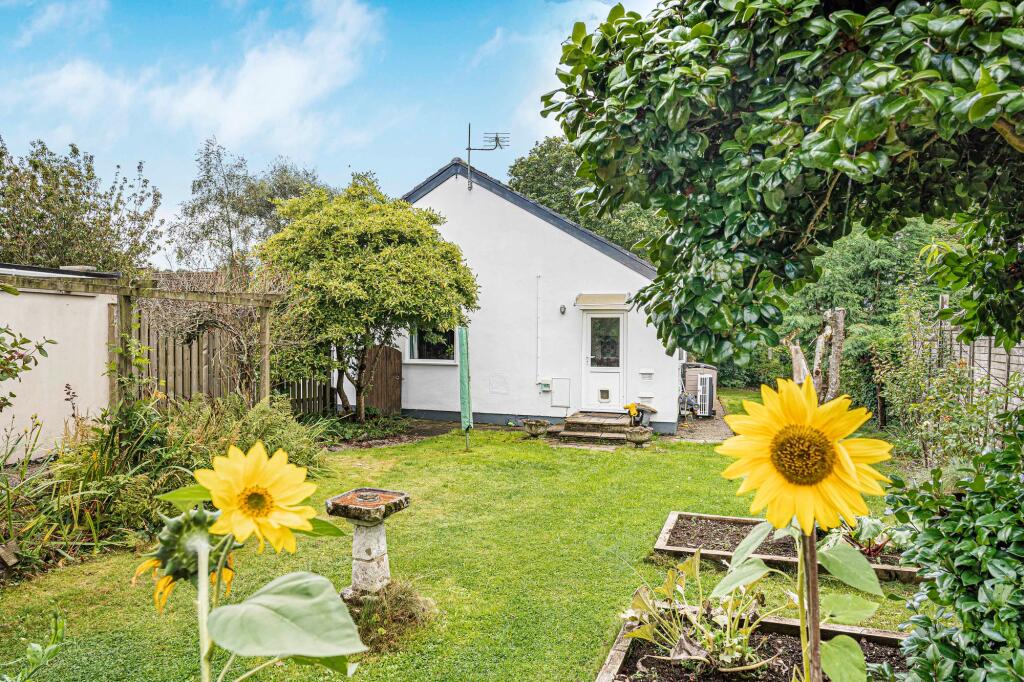 3 bedroom detached bungalow for sale in Frogpool, Truro, TR4