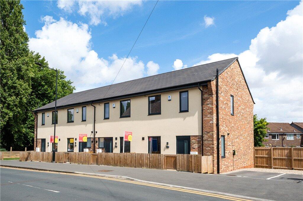 3 bedroom terraced house for sale in Bondgate, Ripon, North Yorkshire, HG4