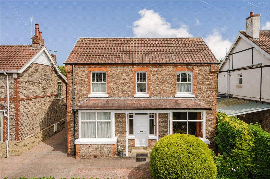 5 bedroom detached house for sale in Stutton Road, Tadcaster, North ...