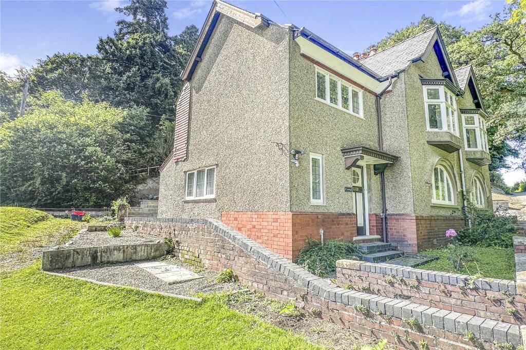 3 bedroom semi-detached house for sale in Highgate Street, Llanidloes ...