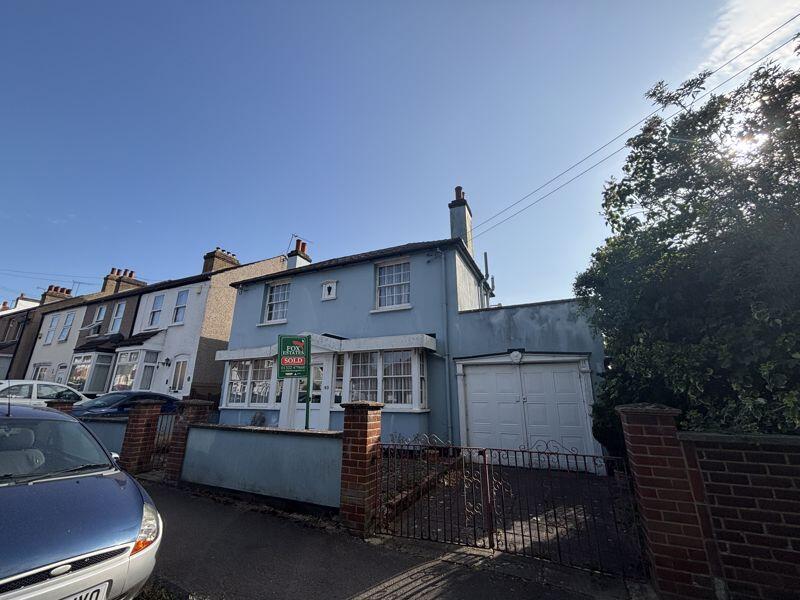 2 bedroom detached house for sale in Rollo Road, Hextable, BR8