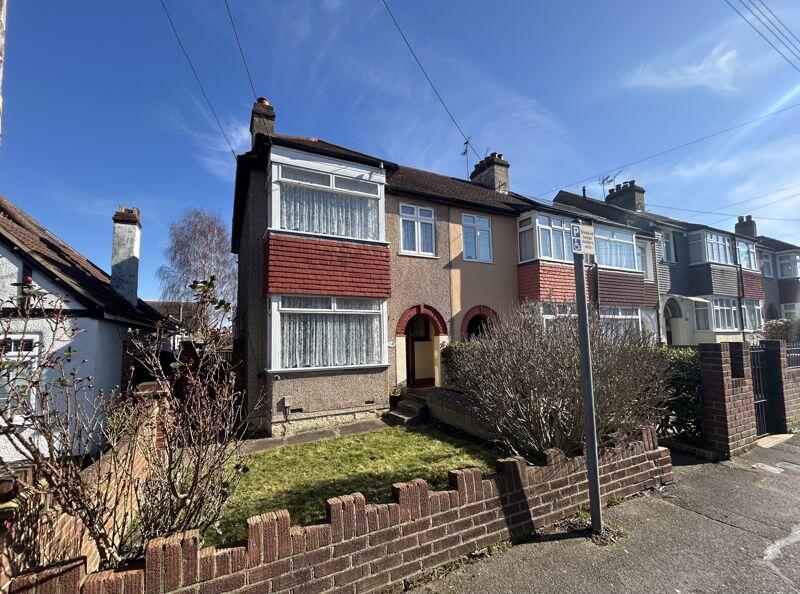 3 bedroom end of terrace house for sale in Rollo Road, Swanley, BR8