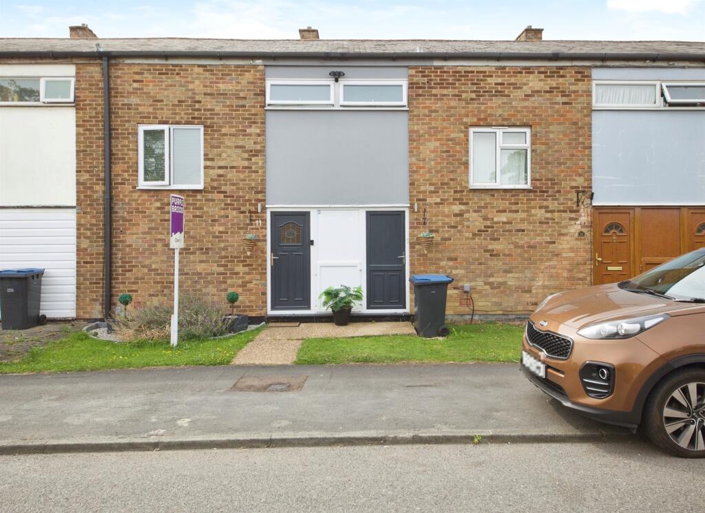 2 bedroom terraced house for sale in Longfield, Harlow, CM18