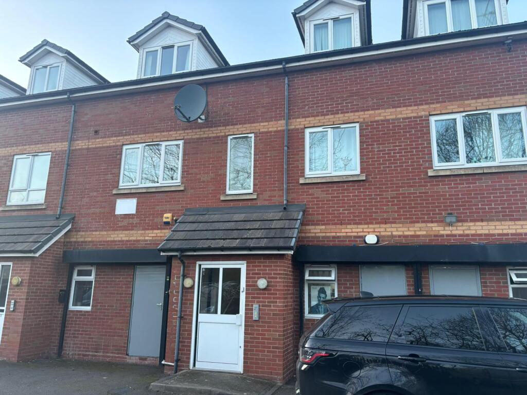 1 bedroom flat for rent in High Street, Princes End, TIPTON, DY4