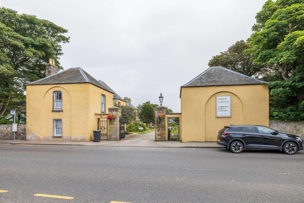 Commercial property for sale in Trinity Manse Guest House, 21 Castle ...