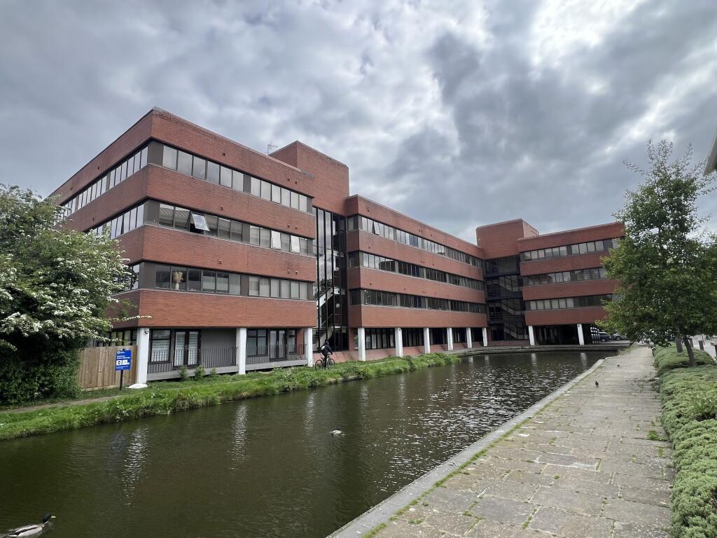 1 bedroom flat for sale in Flat 15, Kingfisher House, 61 Walton Street ...