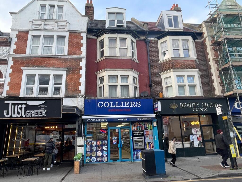 Commercial property for sale in 173 Hamlet Court Road, Westcliff-On-Sea ...