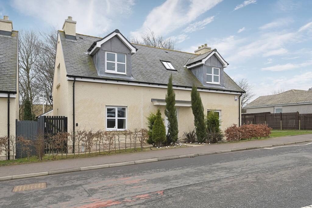 5 bedroom detached house for sale in 32 Borthwick Castle Road, North ...