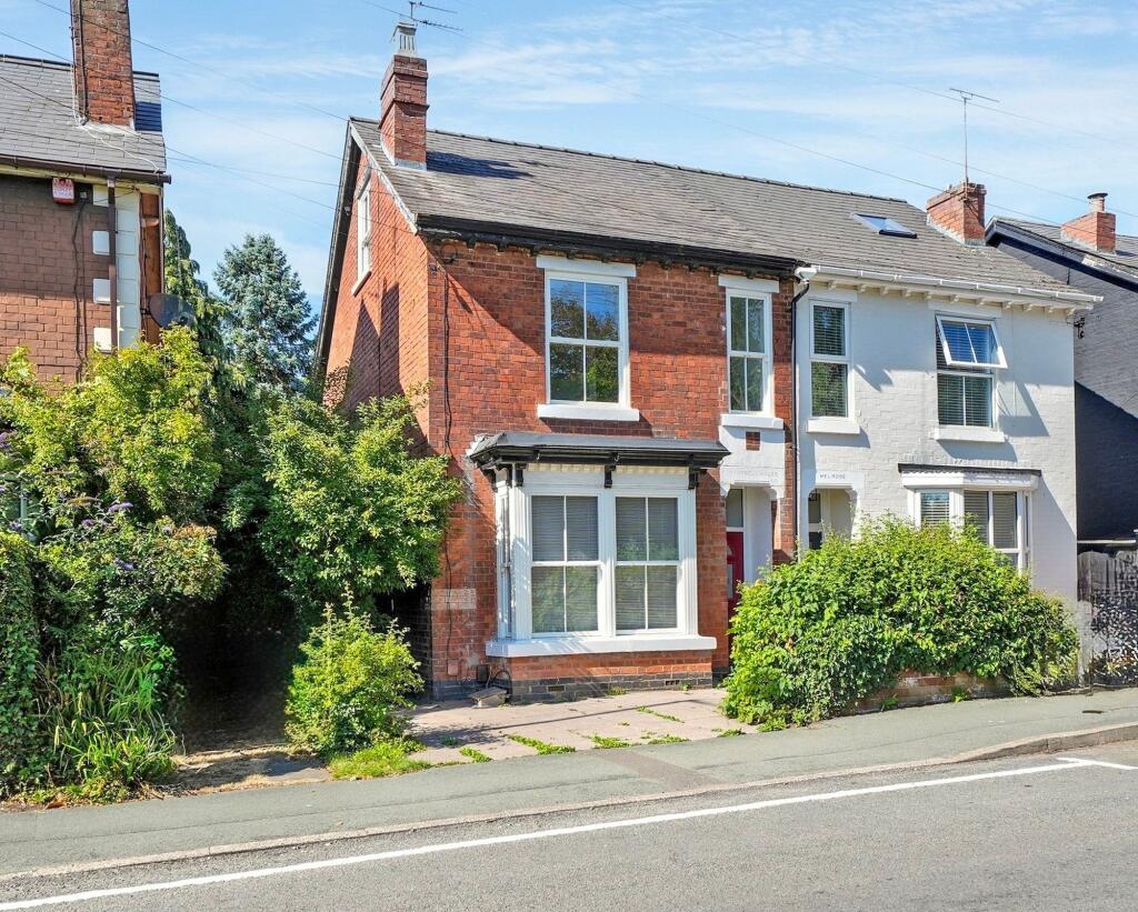 4 bedroom semi-detached house for sale in Finchfield Road, Finchfield, WV3