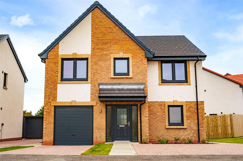 4 bedroom detached house for sale in Castle Gate, Airth, FK2