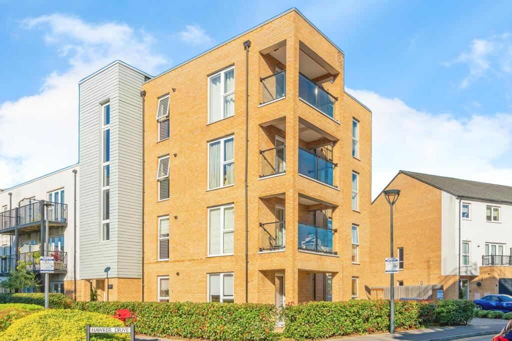 2 bedroom flat for sale in Hawker Drive, ADDLESTONE, Surrey, KT15