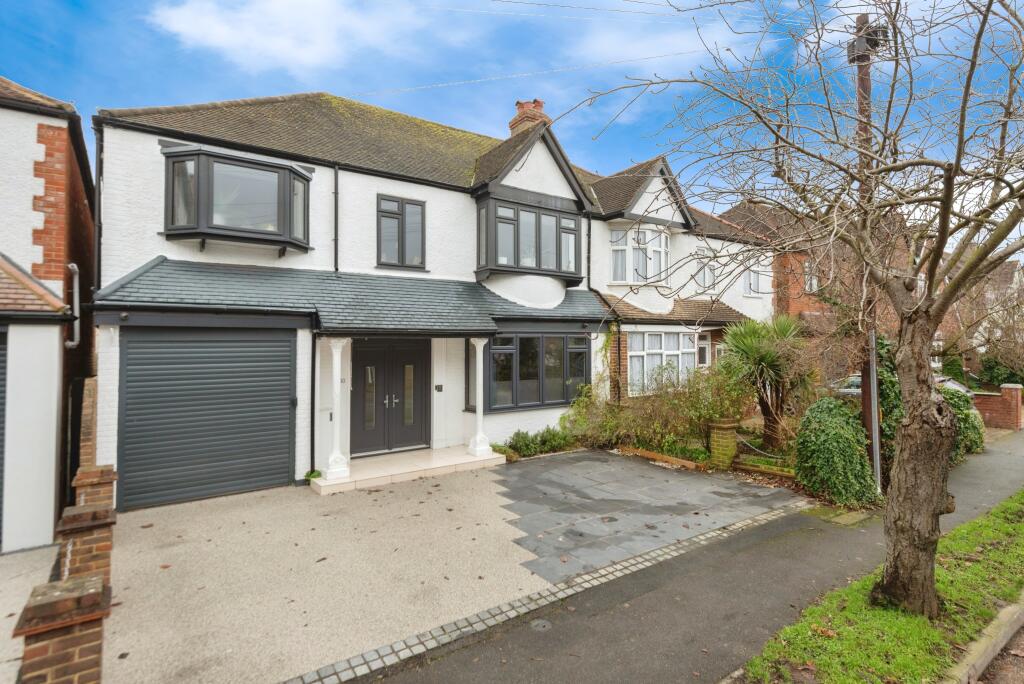 4 bedroom semi-detached house for sale in Grandison Road, Worcester Park, KT4