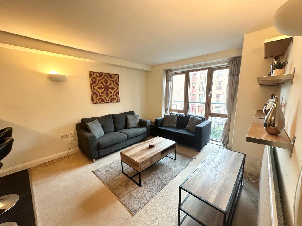 2 bedroom apartment for rent in Raleigh Square, Nottingham, NG7 4DN, NG7