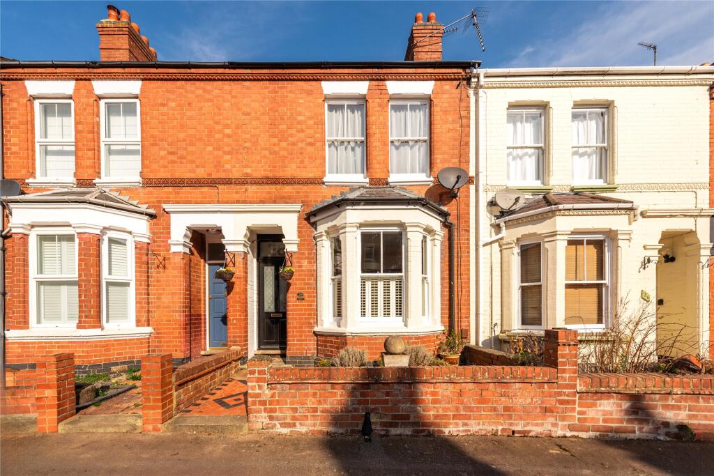 3 bedroom terraced house for sale in Victoria Street, Wolverton, Milton ...